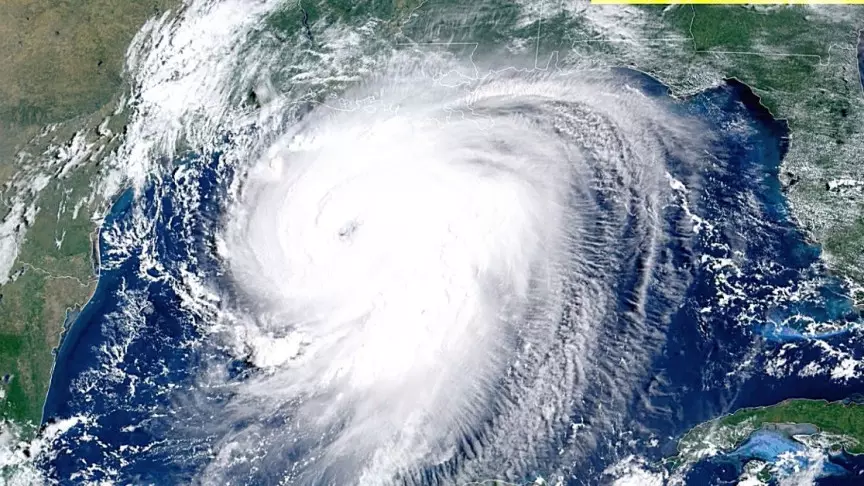 飓风劳拉可能会看到“无法生存的风暴潮”，引发 20 英尺的洪水