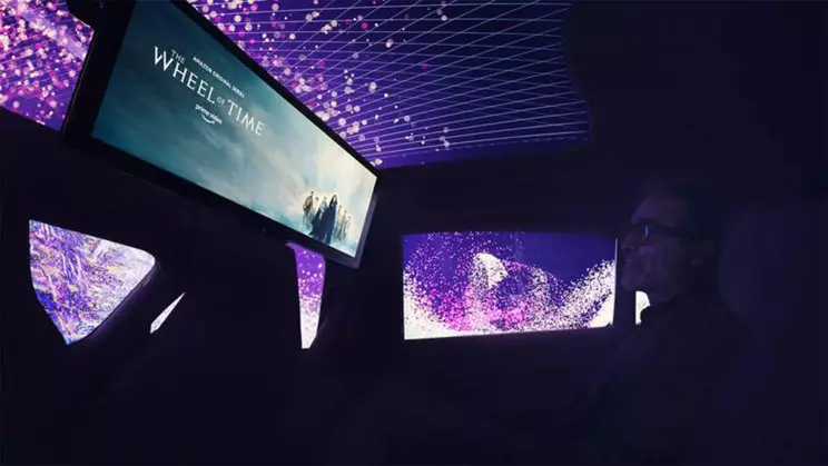 https://mediapool.bmwgroup.com/cache/P9/202201/P90448391/P90448391-preview-of-the-in-car-entertainment-of-the-future-with-the-bmw-theatre-screen-with- amazon-fire-tv-bu-2666px.jpg