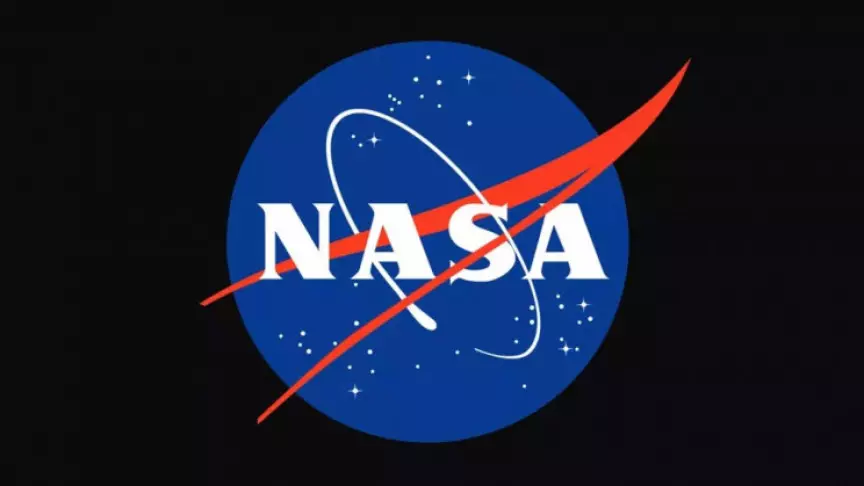 NASA eligas averton pri SpaceX Starlink-satelitoj