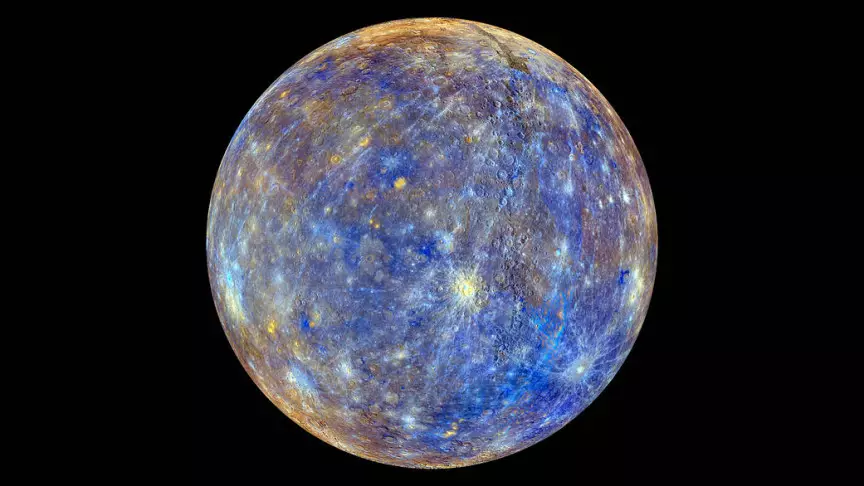 Faceți cunoștință cu Mercur: detalii fascinante despre cea mai mică planetă din sistemul nostru solar