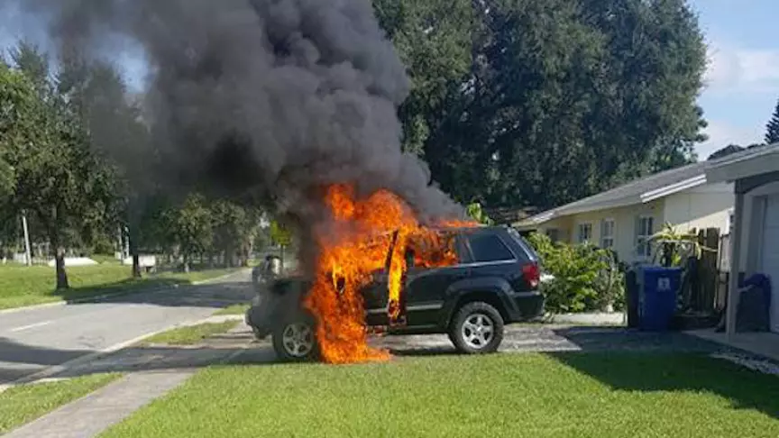 Автомобиль семьи загорелся из-за взрыва Galaxy Note 7