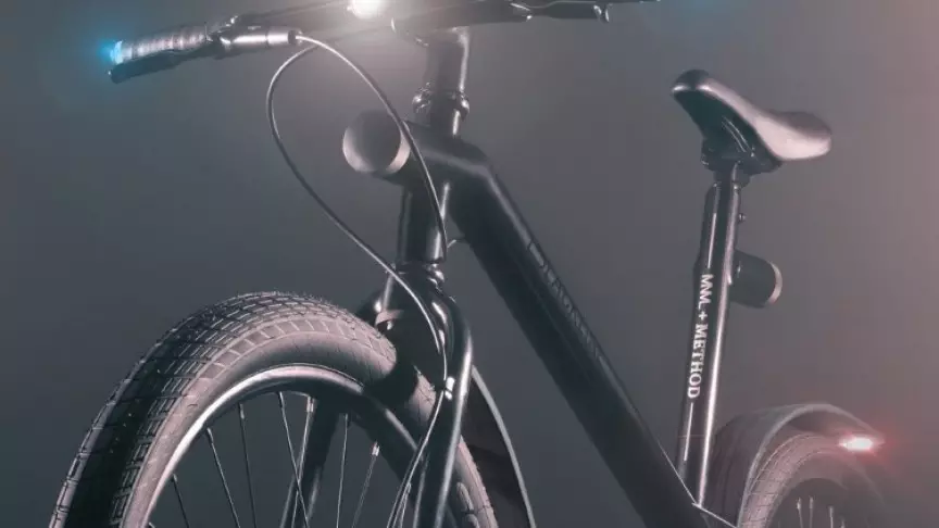 Blackline bike, teknolojiyle dolu şık bir bisiklettir.