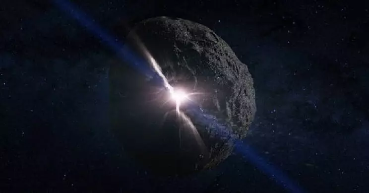 Vodonosné minerály nájdené na asteroide Bennu