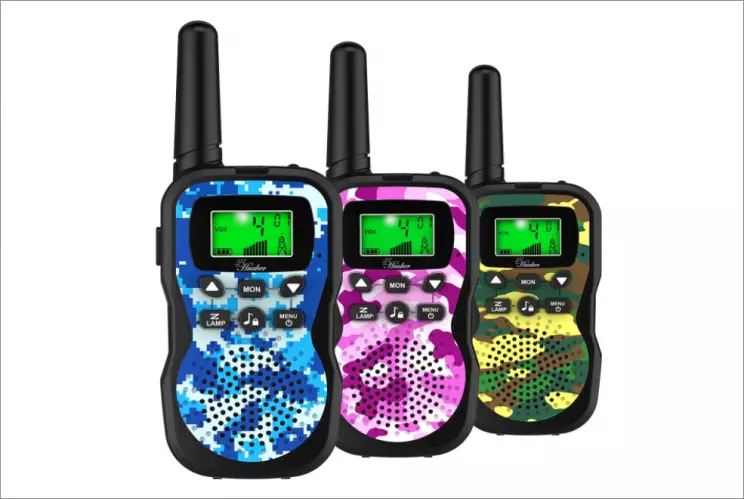 Tiga walkie talkie